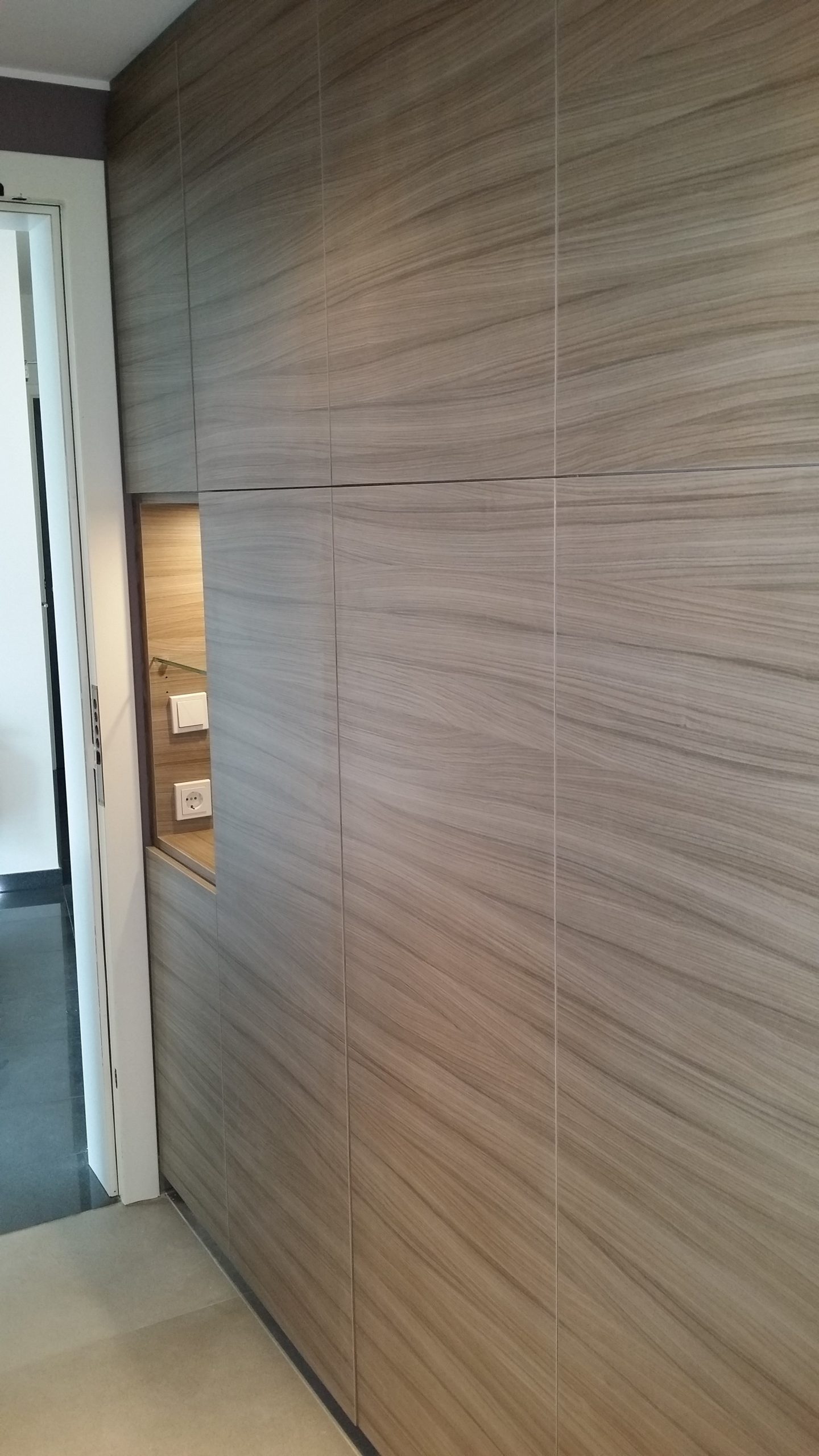 Dressing avec niche - Menuiserie Thincelin